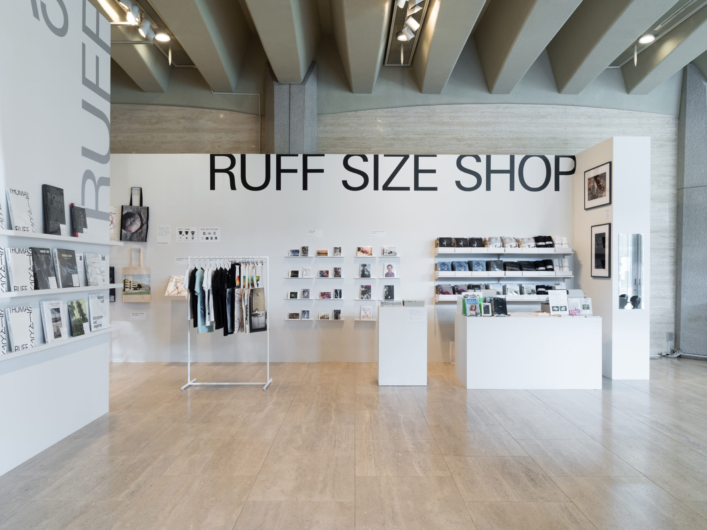 centre inc. | THOMAS RUFF